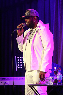 Luther Vandross-endorsed crooner Glenn Jones spreads buttery R&B over ...