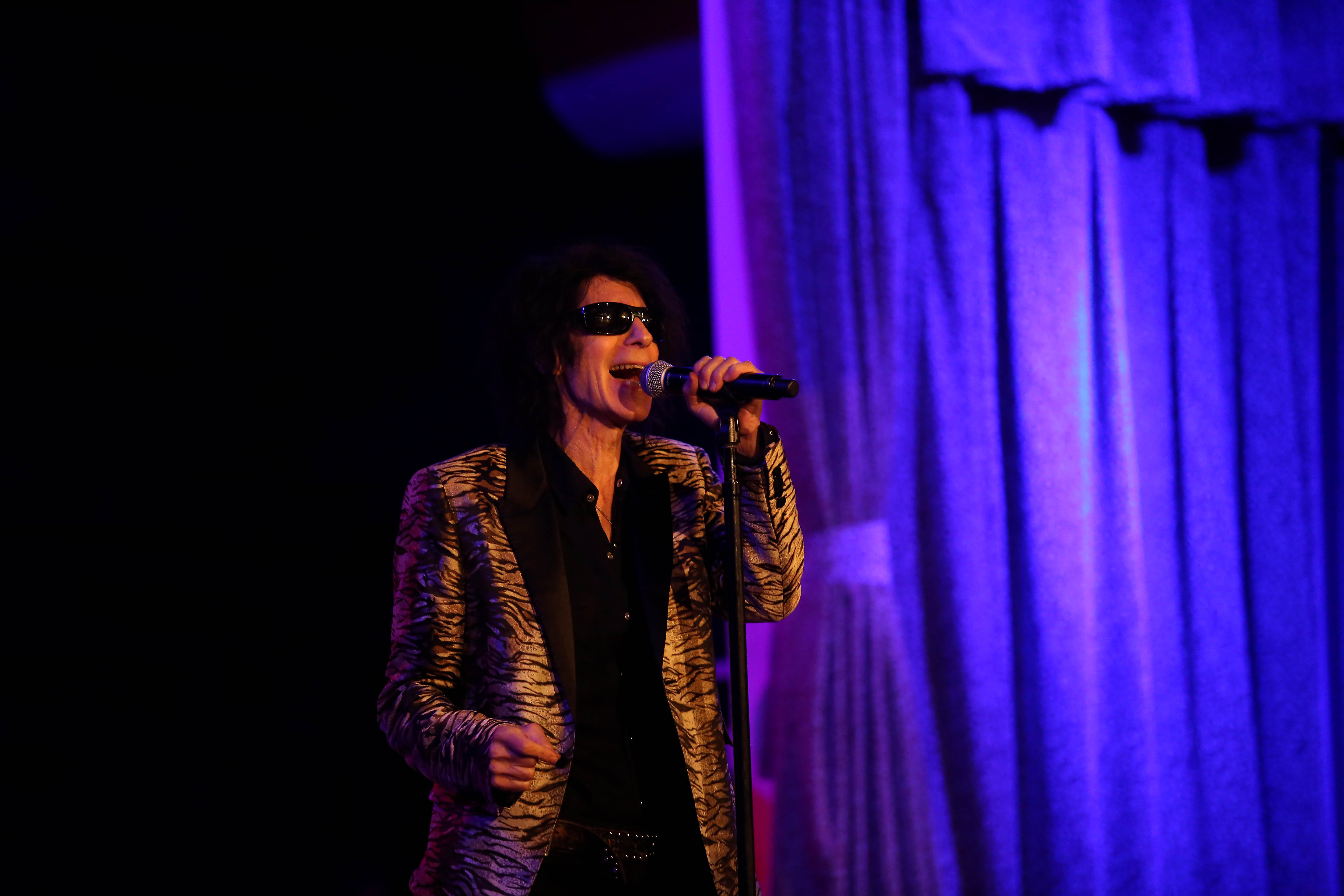 Peter Wolf & The Midnight Travelers: “A Cure For Loneliness” Tour at ...